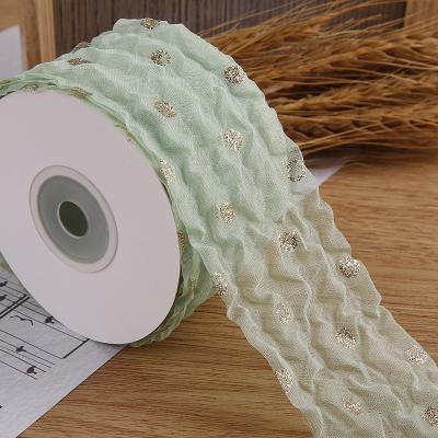 China 50mm Organza Ribbon met Dot Pattern Gold Foil Printed Polyester Organza Ribbon OEM Eco Friendly Te koop