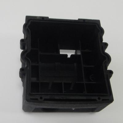 Cina Three Plates PA66 Plastic Electronic Parts Battery Box Side Gate in vendita