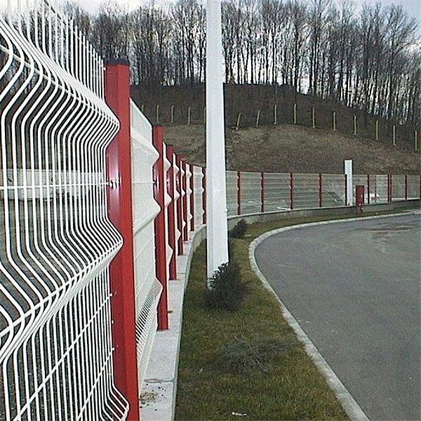Het landbouw 3D Driehoeksijzer Aluminium Gelaste Buigen Fenceing
