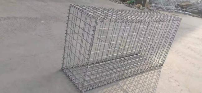 2.0mm-4.0mm Blue Welded Wire Mesh Baskets for Industrial Storage Needs