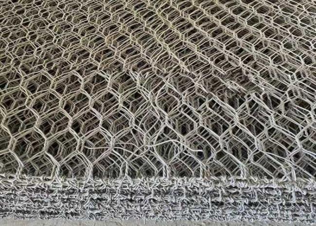 PVC Coating Thickness 0.5mm Galvanized Gabion Basket Mesh for Slope Stabilization