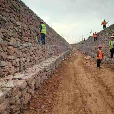 China Gabion Box Basket Galvanized Metal Wire Mesh, Hexagonal Design for Landscaping and Civil Engineering for sale