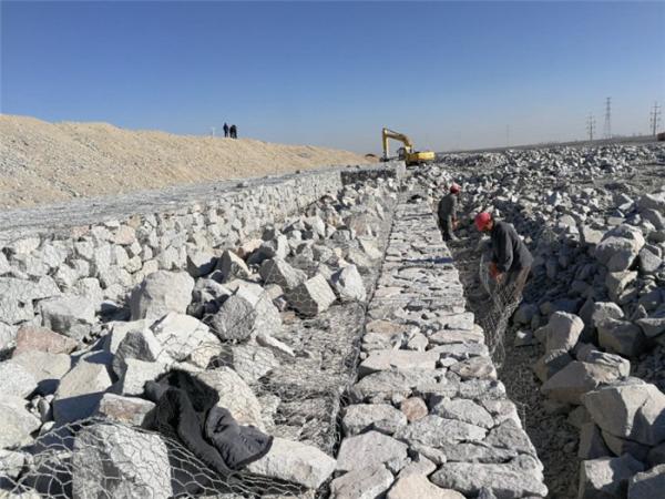 Gabion and Gabion Box for Flood or Erosion Control