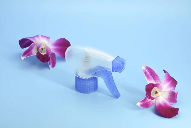 H-Type Trigger Sprayer front view showing ergonomic design