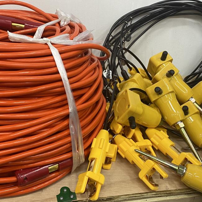 Seismograph components detail