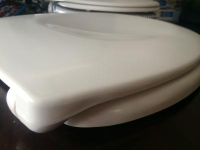 China duroplastic toilet seat,AOO,1.7KG,solid WHITE color for sale