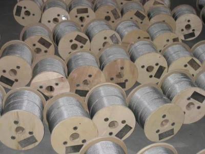 Cina 1.5 mm di diametro filo di acciaio galvanizzato per recinzione elettrica Tolleranza ± 1% di acciaio di grado acciaio in vendita