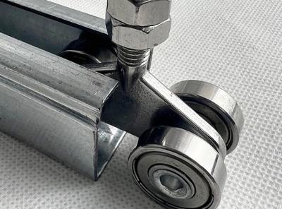 China Interior Temporary Folding Door Industrial Fold Door Slide Track for sale