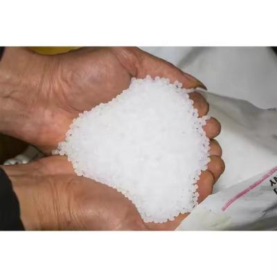 Cina Catena di barriera in plastica di avvertimento del traffico PE da 6 mm con alta visibilità per la sicurezza stradale e dimensioni personalizzabili in vendita