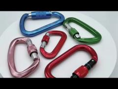 Carabiner de gancho de primavera de aço inoxidável revestido de preto versátil para qualquer ambiente