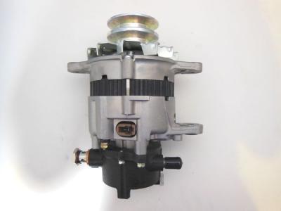 China NISSAN FD35 FD33 ED35 ENGINE ALTERNATOR A002T73586 23100-04D00  24V 25A for sale