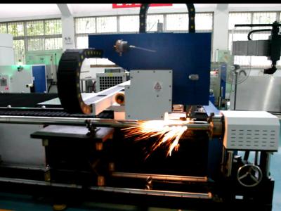 China máquina de corte do metal do laser da fibra 1000W com refrigerar de água, capacidade de 20-25 KVA à venda