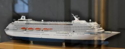 Cina Disney squisito gira nave da crociera di cristallo di modello a forma di, stampa offset di serenità in vendita