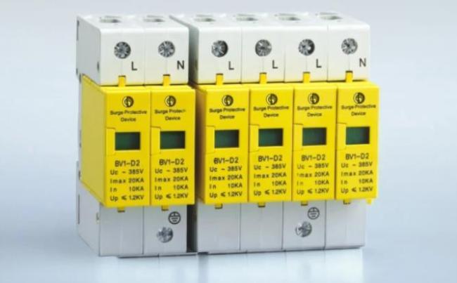 Three Phase Surge Arrester 1p 2p 3p 3p+N 20ka 385V AC Surge Lightning Protector Protection Device