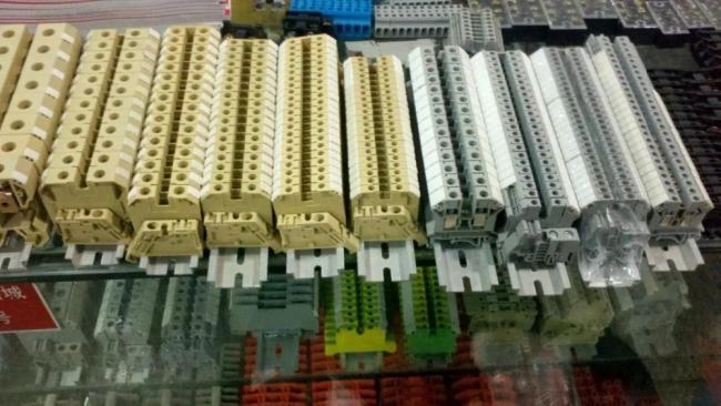 Sak Jxb Plastic 4mm2 Panel Mount Terminal Block Distribution Copper Material Terminal Blocks Connector