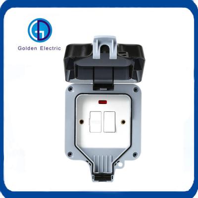 China Waterproof Outlet Switches and Sockets Enclosure for Outdoor Electrical Installations for sale