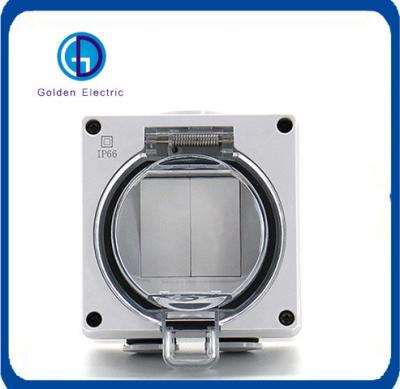 中国 耐火PC プラスチックシェル素材 防水電気ソケットと壁スイッチ 販売のため