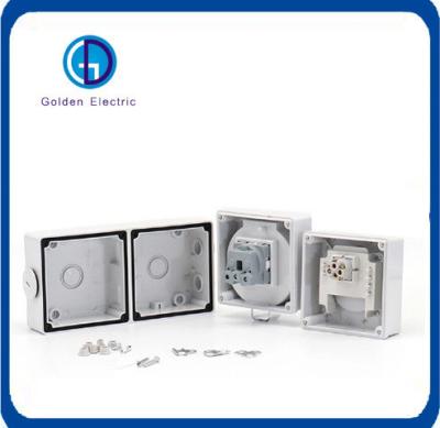 중국 사용자 정의 다기능 소켓 시리즈 IP66 16A 250V 방수 소켓 및 스위치 판매용