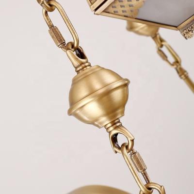 Cina Grandi candelabri in ottone oro antico di rame per chiese villa lusso illuminazione decorativa in vendita