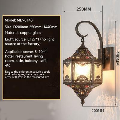 Cina Luce da parete in rame d'epoca decorativa per interni con materiale del corpo della lampada in vetro di rame in vendita