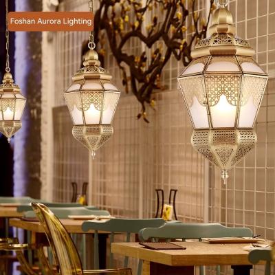 Cina 180° angolo di raggio lampadario in vetro di rame per l'illuminazione interna moderna in stile vintage arabo-musulmano luce decorativa in vendita