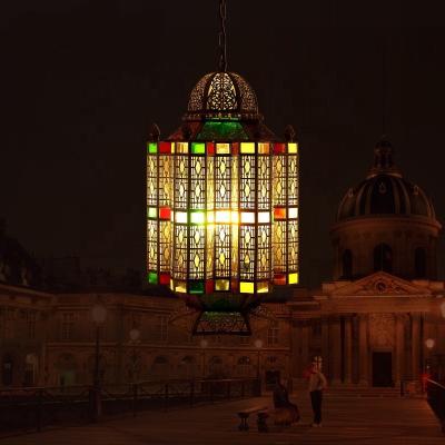 Cina Candelabro di rame di medie dimensioni per l'illuminazione interna in stile moderno europeo e americano in design arabo-musulmano del sud-est asiatico in vendita