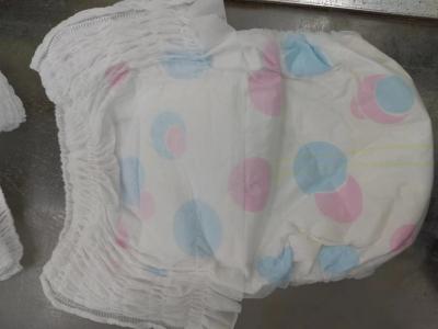 China BTC B Grade SAP Infant Baby Diapers PE Film Disposable Printed à venda