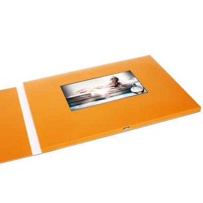 China GIF Image Format and WAV Audio Format LCD Video Business Cards 5”Screen for sale