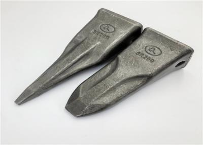 Cina SK200 Kobelco Excavator Bucket Teeth , HRC60 Rock Teeth For Excavator Bucket in vendita