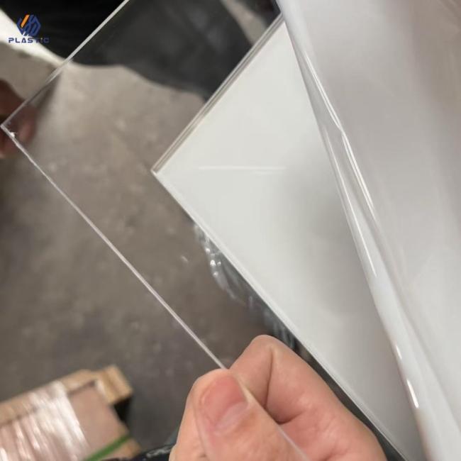 Acrylic sheet application in commercial signage