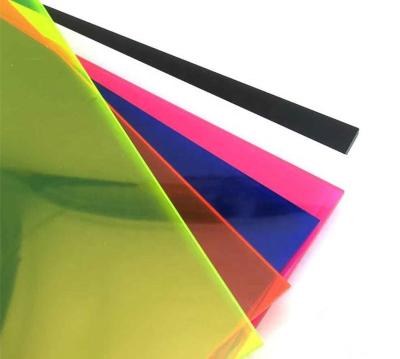 Cina Al dettaglio Carta acrilica di dimensioni personalizzate Carta acrilica trasparente da 3 mm per il taglio laser in vendita