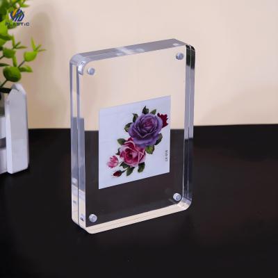 China 5x7inch Transparent Acrylic Photo Frame UV Resistant Customized Color for sale