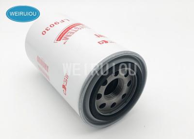 China De Rotatie van het de Glasvezelsmeermiddel van de vrachtwagenmotor op Oliefilter B7375 P550835 LF9030 Te koop