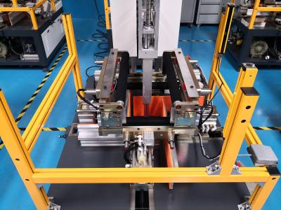 Cina Multifunctional Gift Box Forming Making Machine Pneumatic Driven in vendita