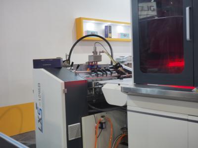 China Automatic Intelligent Packaging Rigid Box Making Machine For Cardboard Box Wrapping en venta