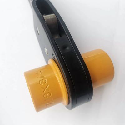 China Hot Sale USA Lineman Wrench Tool Bolt-through Two-sized Socket Wrench with Soft Grip Handle for sale