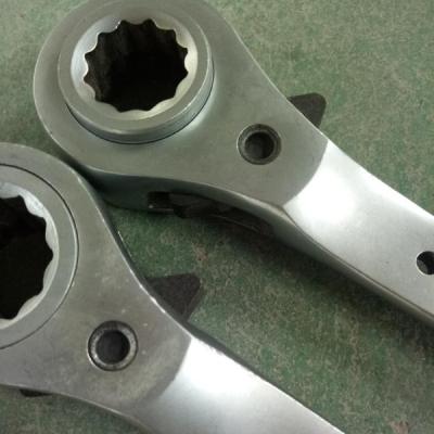 China Auftragnehmer Spanner Twin Podger Bi-hex Steckdose 17/21mm Gerüst Podger Ratchet Spanner Steckdose Schlüssel zu verkaufen