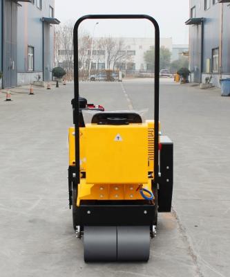Cina 20KN Forza eccitante 70HZ Frequenza di vibrazione Roller stradale diesel per esigenze di compattazione in vendita