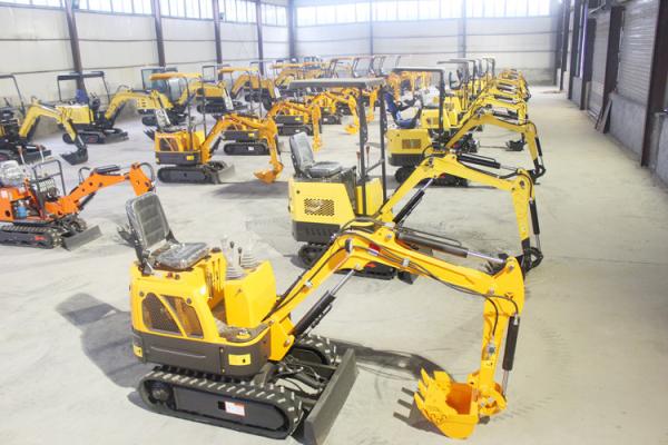 Quality 1 Ton Mini Excavator with 390kw and 380mm Ground Clearance in Market for sale