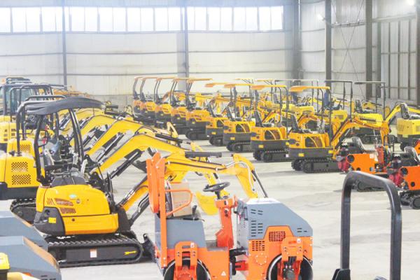 Quality Small Size Outdoor Construction Budget Micro Bagger with Canopy and 1100mm Track for sale