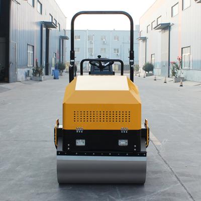 中国 チェンジハイエンジン付きのフル水力 2トンの乗用式ダブルドラム振動ロールコンパクター 販売のため
