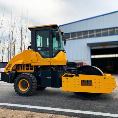 Cina Compattatore a rulli vibratori a forza eccitante 120KN per la compattazione di asfalto di precisione in vendita