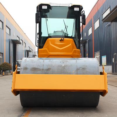 China CHANGCHAI 6 Ton Self-Propelled Vibratory Road Roller with Continuously Variable Speed for sale
