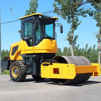 Cina CHANGCHAI Motor Vibratory Roller per la compattazione liscia dell'asfalto sulle strade asfaltate in vendita