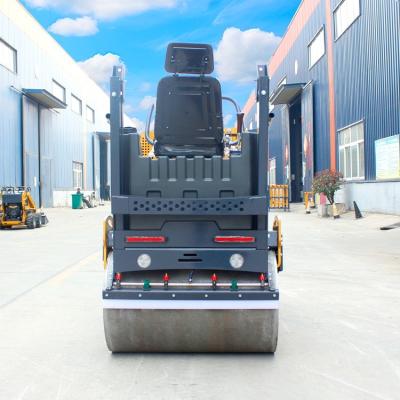China 2t hydraulische dubbeltrommel vibreerbare wegrolmachine voor het compacteren van mini-asfalt Te koop