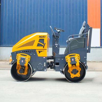 China 2t hydraulische dubbeltrommel vibreerbare wegrolmachine voor het compacteren van mini-asfalt Te koop