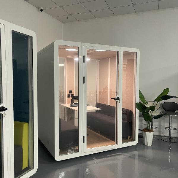 Quality Modular Meeting Pod with 1860*1640*2060mm Internal Dimensions and Removable Soundproof Conference Pod for 4 Persons for sale