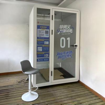 China Customizable Design Soundproof Booth Office Pod with Built-in Ventilation and High Soundproofing Level for sale