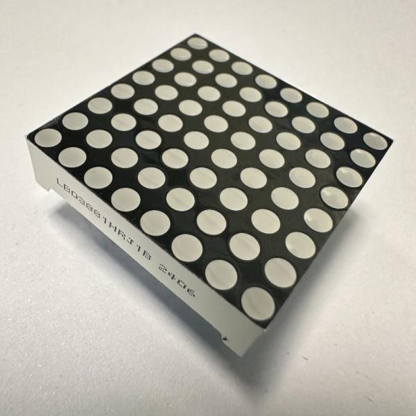 Desempenho do estabilizador de ânodo comum 3mm 8*8DOT Matrix LED Display Bicolor Vermelho/Verde para sinais em movimento