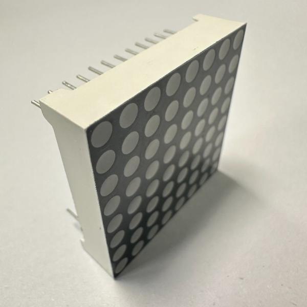 Desempenho do estabilizador de ânodo comum 3mm 8*8DOT Matrix LED Display Bicolor Vermelho/Verde para sinais em movimento